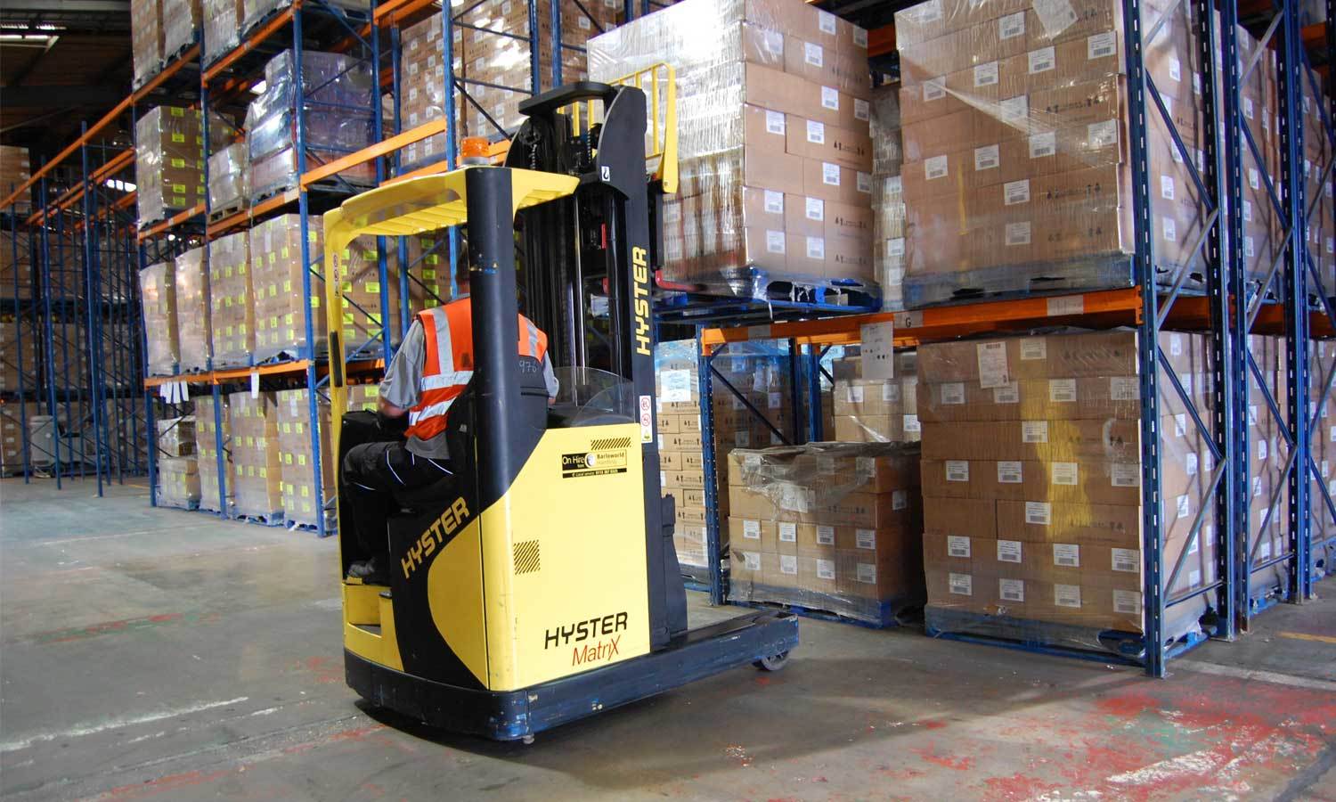 Reach Trucks - Hyster | Nixon Hire