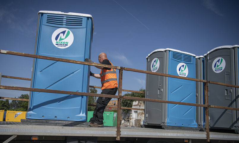 Hot Water Toilet - Portable Toilet Hire | Nixon Hire